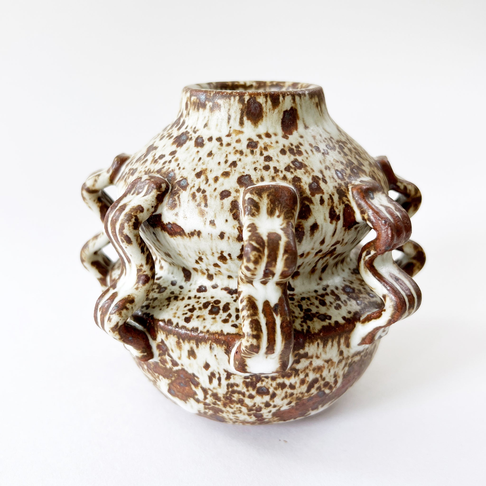 Vases & Vessels – Koik Studios